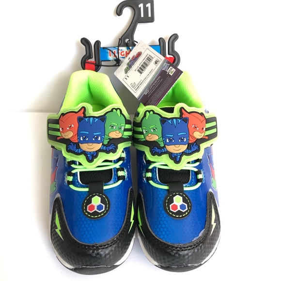 pj masks | Shoes | Pj Masks Light Up Sneakers Boys Size 1 | Poshmark